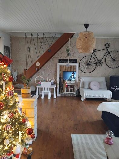 Maison 4 pièces à Mareau-aux-Prés, à vendre