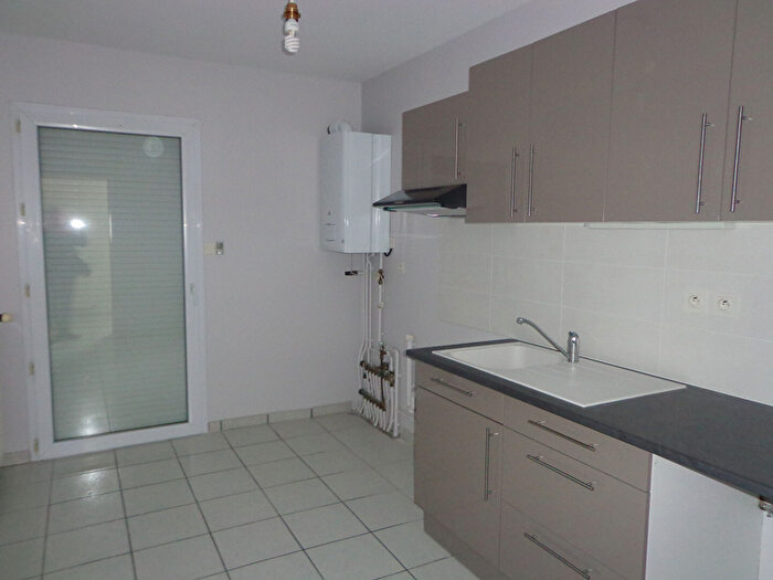 Appartement à louer - Challans, Centre-ville - 3 pièces - 2 chambres