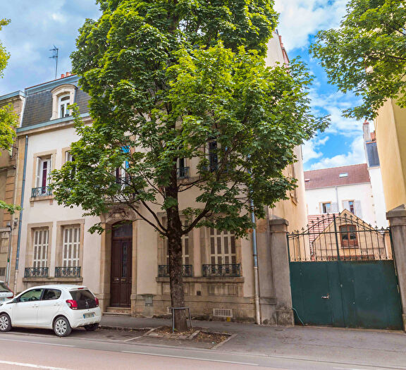Appartement à vendre - Dijon, Centre-ville - 4 pièces - 3 chambres