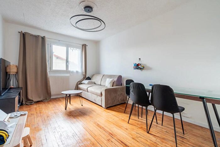 Appartement à vendre - Champigny-sur-Marne, Quatre Cités, Simonettes - 3 pièces - 2 chambres