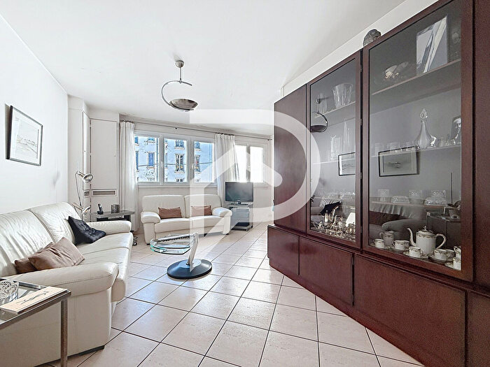 Appartement 4 pièces à Issy-les-Moulineaux, Les Iles, La Ferme, à vendre