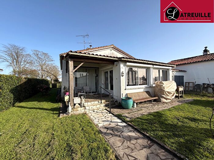 Maison à vendre - Gémozac - 3 pièces - 2 chambres