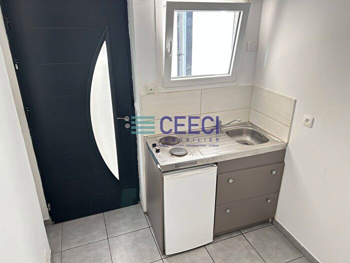 Centre, Soissons : Appartement 2 pièces à louer