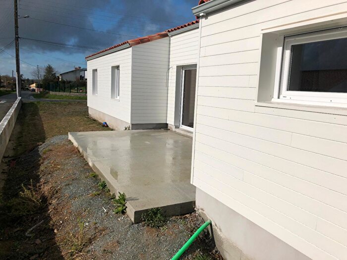 Maison 4 pièces à Chavagnes-en-Paillers, à louer