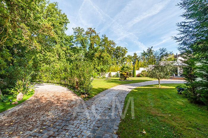 Maison à vendre - Le Mesnil-le-Roi - 8 pièces - 4 chambres