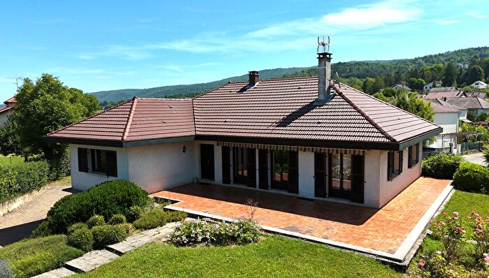 Maison 8 pièces à vendre - Arinthod