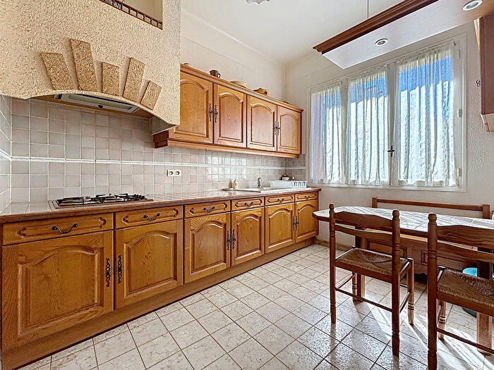 Salon-de-Provence, Bressons, Blazots - Maison 5 pièces à vendre