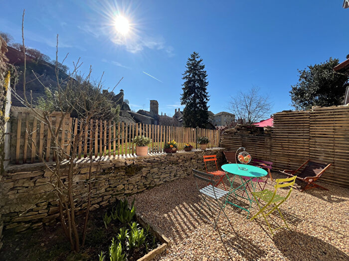 Maison à vendre - Crémieu - 4 pièces - 3 chambres