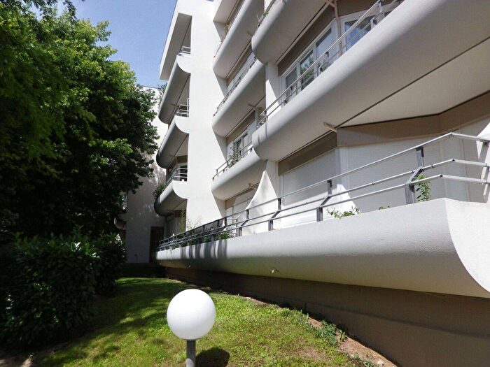 Appartement à louer - Les Hautes Varennes, Boissy-Saint-Léger - 2 pièces - 1 chambre