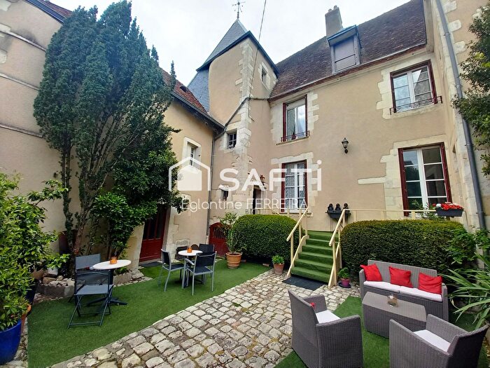 Maison à vendre - Issoudun, Centre-ville, Gare, Pucelles - 12 pièces - 5 chambres