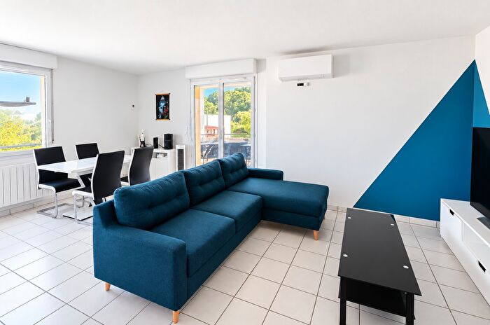 Saint-Pierre-du-Mont : Appartement 3 pièces à vendre