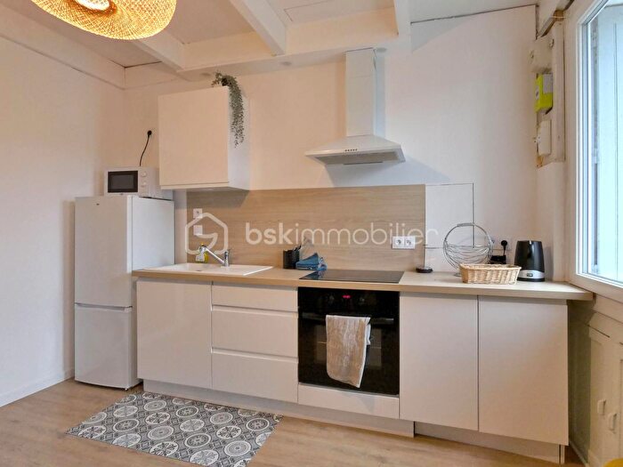 Maison à vendre - Saint-Just-Luzac - 3 pièces - 2 chambres