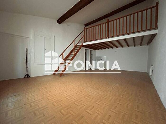 Appartement à louer - Gambetta, Nîmes - 1 pièce