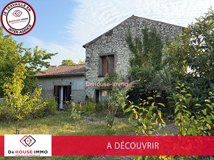 Maison à vendre - Neuville-de-Poitou - 6 pièces - 3 chambres