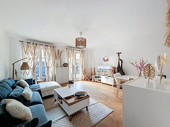 Appartement à vendre - Saint-Cyr-lécole, Hôtel de ville - 4 pièces - 3 chambres