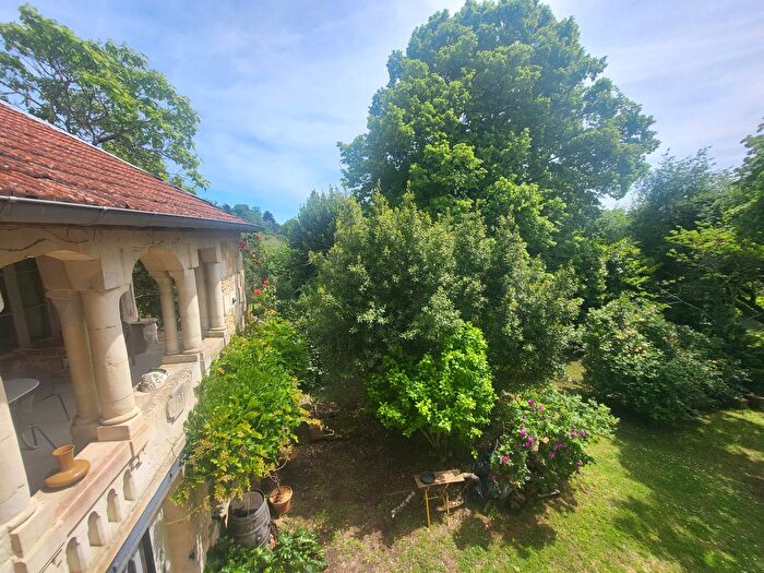 Targon : Maison 10 pièces à vendre