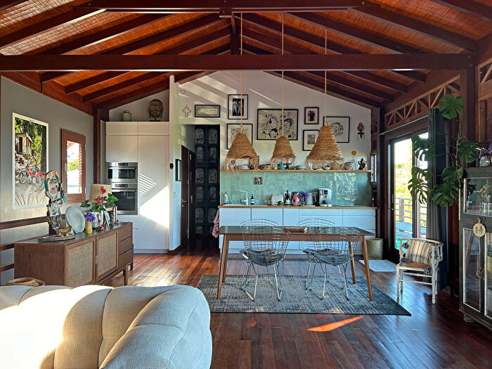 Maison à vendre - Saint-Pierre, Bois dOlive - 6 pièces - 4 chambres