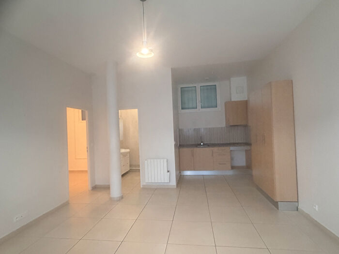 Appartement à louer - La Ferté-sous-Jouarre - 3 pièces - 1 chambre