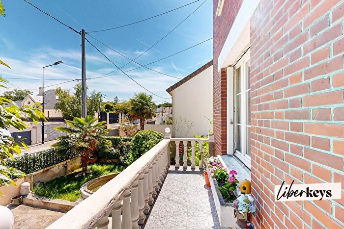 Claye-Souilly : Maison 6 pièces à vendre