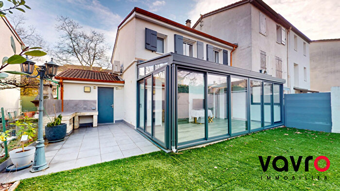 Maison à vendre - Décines-Charpieu - 5 pièces - 3 chambres