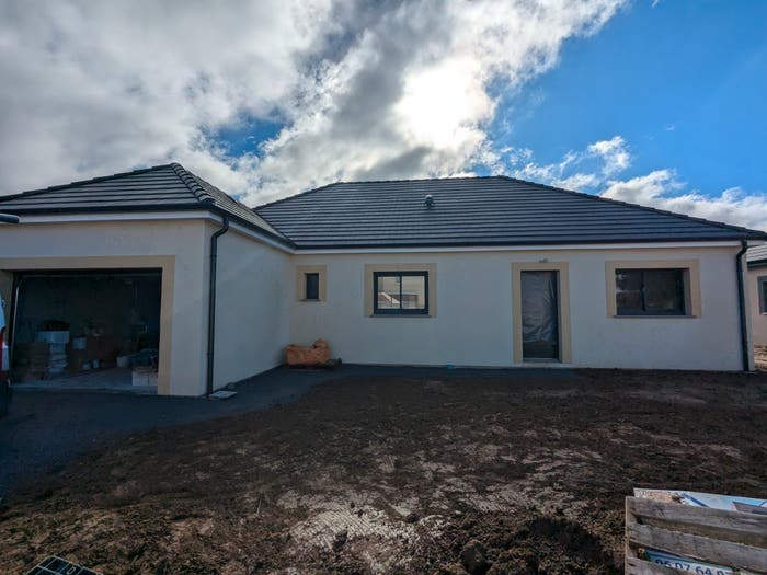 Maison 5 pièces à Saint-Sébastien-de-Morsent, à vendre