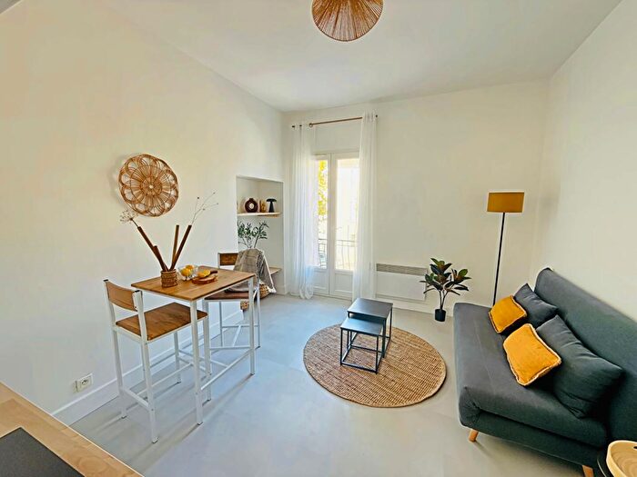 Appartement 1 pièce à louer - Sénas