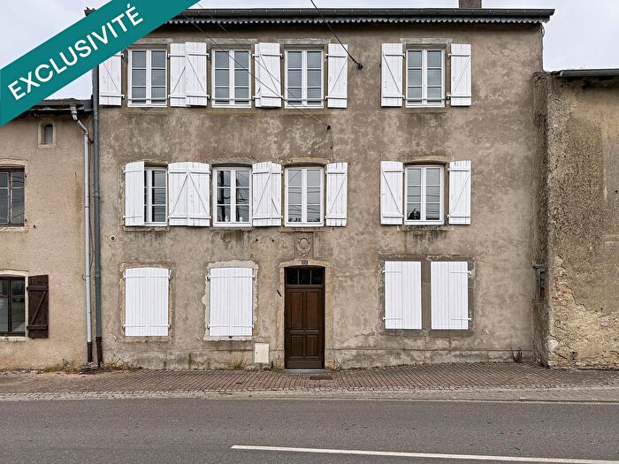 Maison 10 pièces à vendre à Courcelles-Chaussy