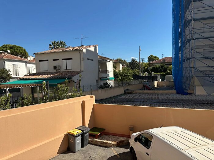 Appartement 3 pièces à louer à Nice, Le Ray