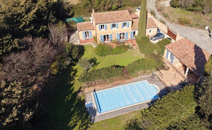 Maison à vendre - Rochefort-du-Gard - 6 pièces - 5 chambres