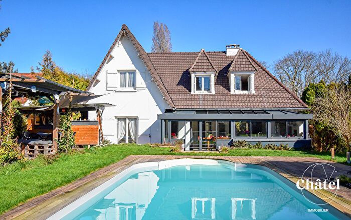 Maison à vendre - Senlis, Villevert - 8 pièces - 6 chambres