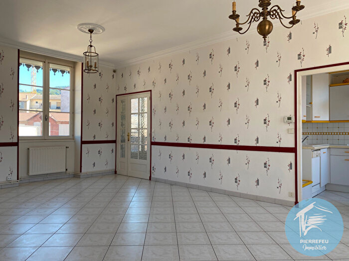 Appartement à louer - Tarare - 3 pièces - 2 chambres