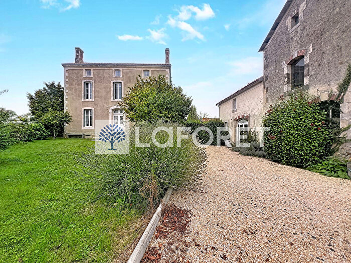 Maison à vendre - La Chapelle-Thireuil - 7 pièces - 4 chambres