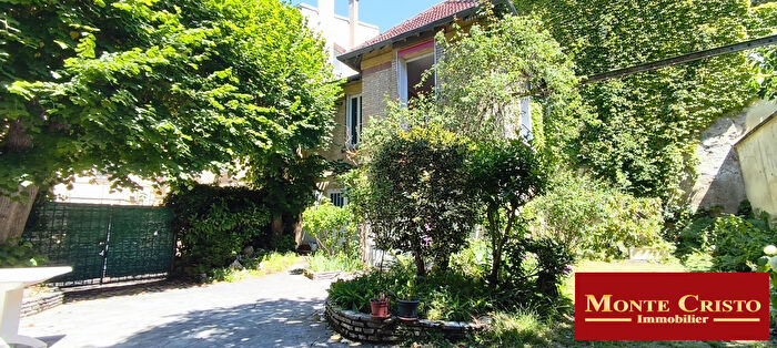 Versailles : Appartement 7 pièces à vendre