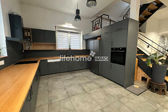 Maison à vendre - Dangolsheim - 4 pièces - 3 chambres