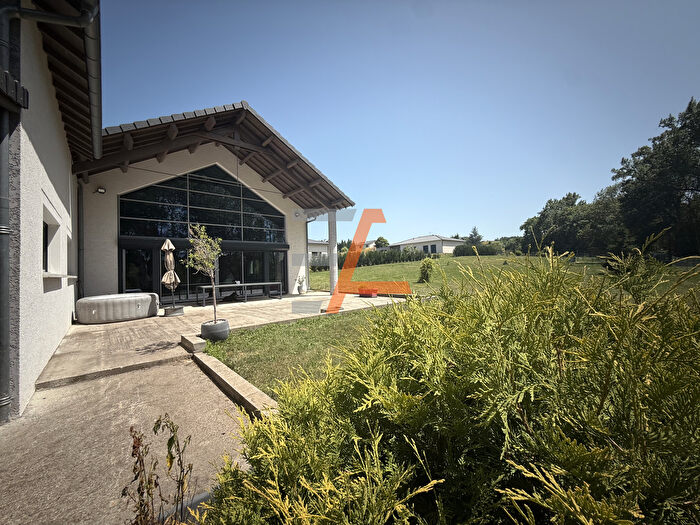 Maison à vendre - Saint-Pierre-Eynac - 7 pièces - 5 chambres