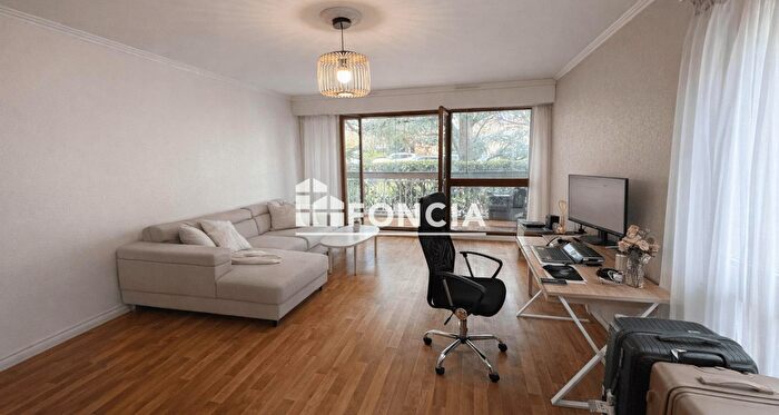 Vélizy-Villacoublay, Mairie - Appartement 2 pièces à vendre