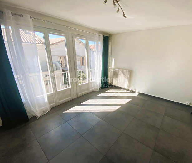 Appartement à louer - Valence, Grand Charran - 2 pièces - 1 chambre