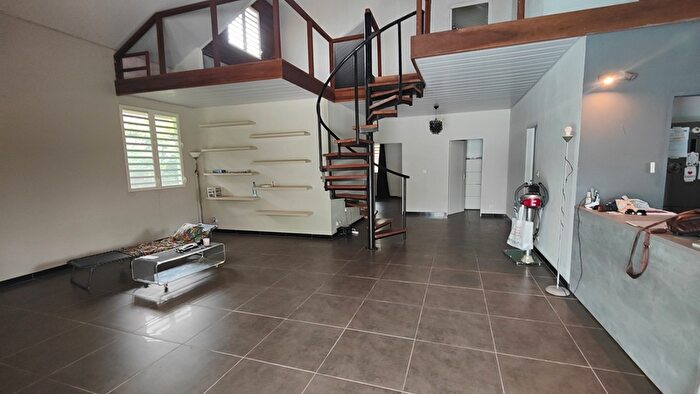 Maison 5 pièces à Matoury, à vendre