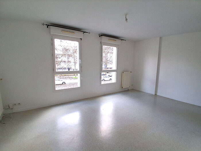 Appartement à louer - Quartiers Centre, Centre-ville - 1 pièce