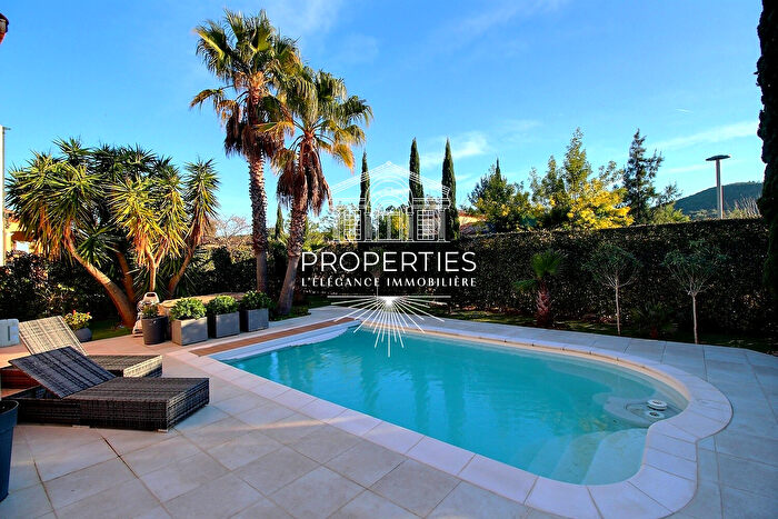 Maison à vendre - Bormes-les-Mimosas, Fontêtes, Bastide Neuve, Patelin - 4 pièces - 3 chambres