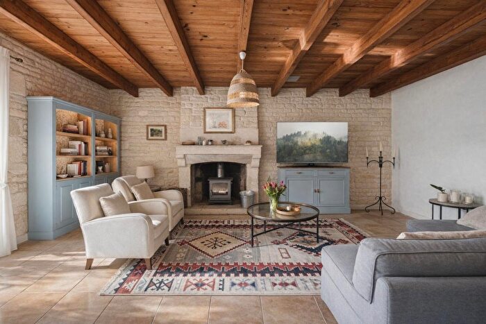 Maison à vendre - Mougon - 7 pièces - 4 chambres