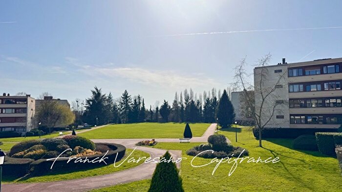 Appartement à vendre - Noisy-le-Roi - 5 pièces - 3 chambres