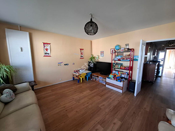 Appartement à vendre - Pontoise, Les Larris, Maradas - 5 pièces - 3 chambres