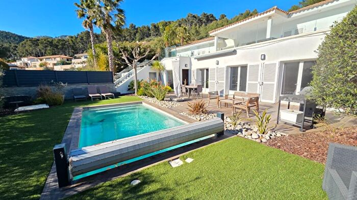 Appartement à vendre - Ollioules, Faveyrolles, Chateauvallon - 4 pièces - 3 chambres