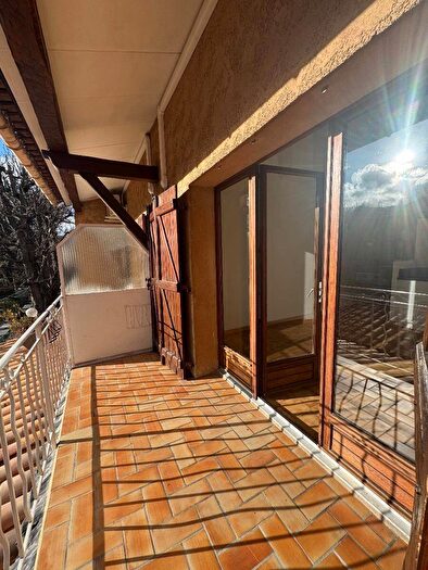 Appartement à louer - Nans-les-Pins - 2 pièces