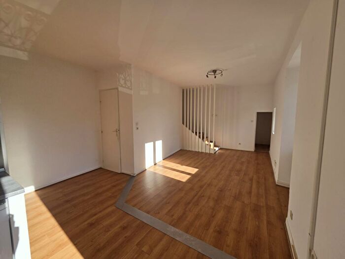 Appartement 3 pièces à Saint-Symphorien-sur-Coise, à louer
