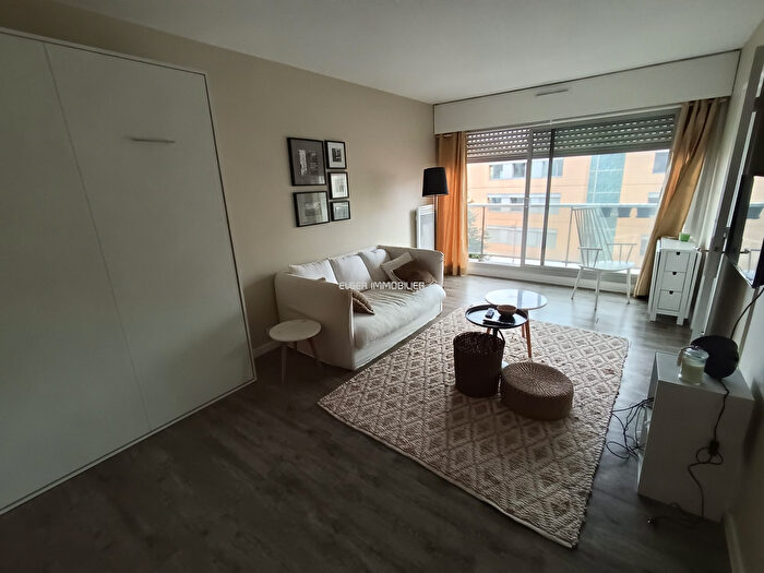 Appartement à louer - Paris e  - 1 pièce