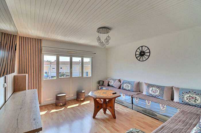 Maison 4 pièces à Saint-Sever, à vendre