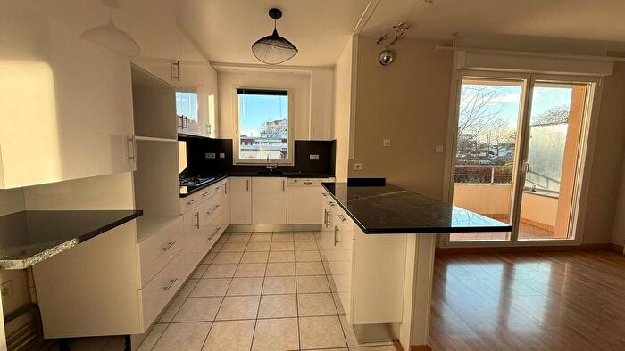 Appartement à louer - Village Doumer, Carrières-sur-Seine - 3 pièces - 2 chambres