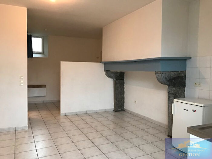 Juillan : Appartement 1 pièce à louer